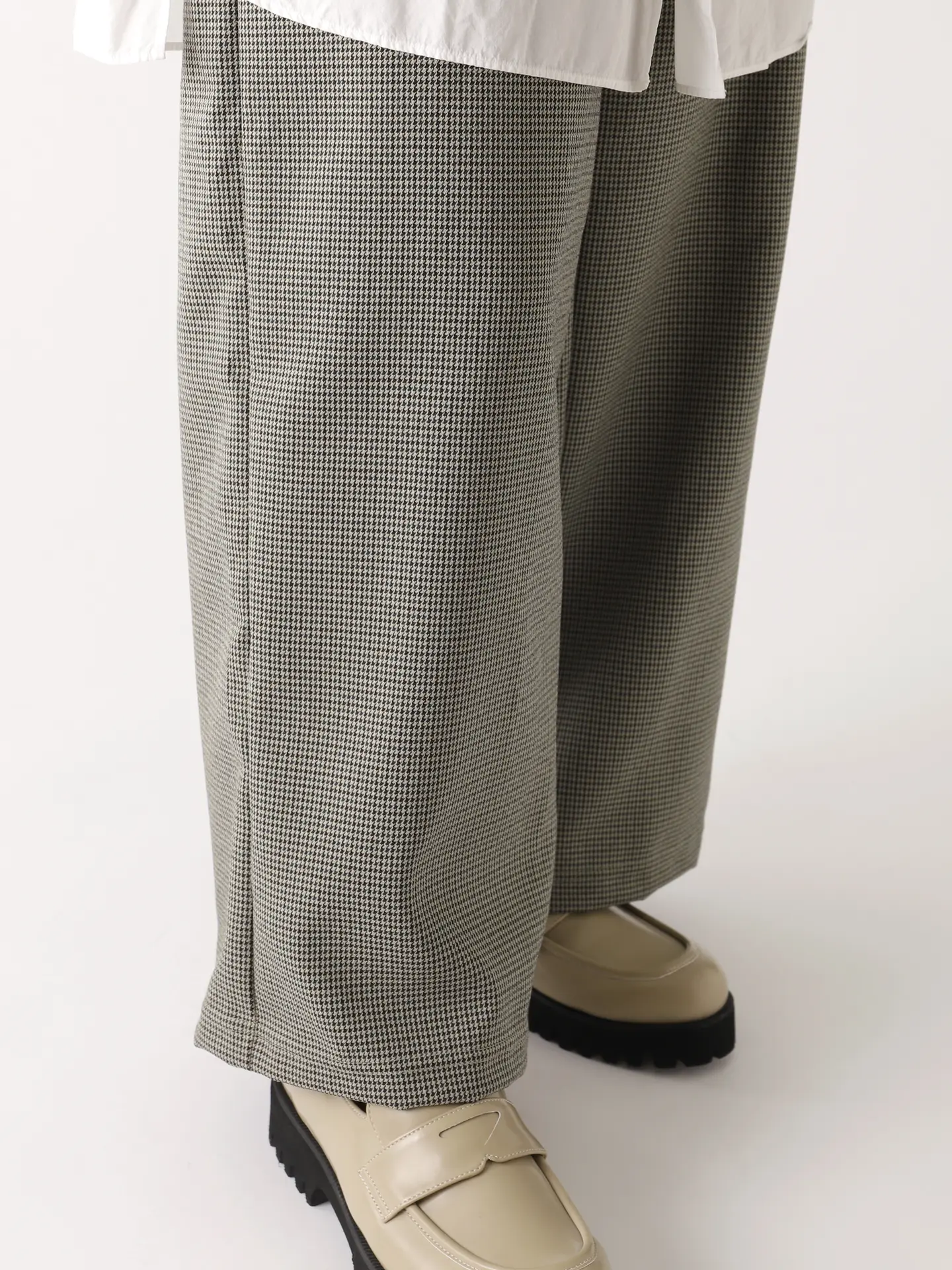 【WEB限定】縫製千鳥チェックワイドパンツ10分丈 ( 011850147 ) | 靴下屋公式通販 Tabio オンラインストア