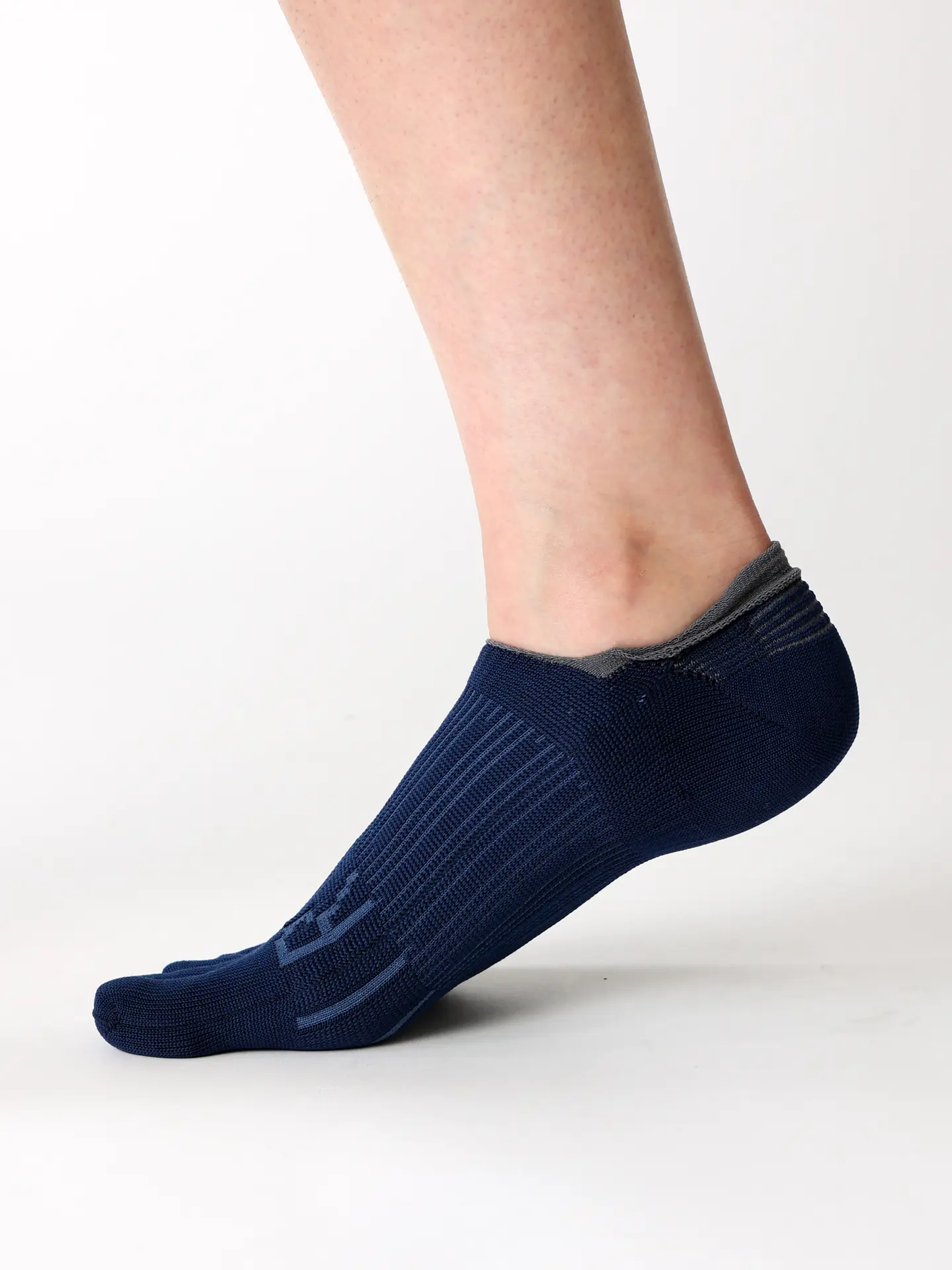 【Tabio MEN】フットパフォーマー五本指ソックス ( 062110185 ) | 靴下屋公式通販 Tabio オンラインストア