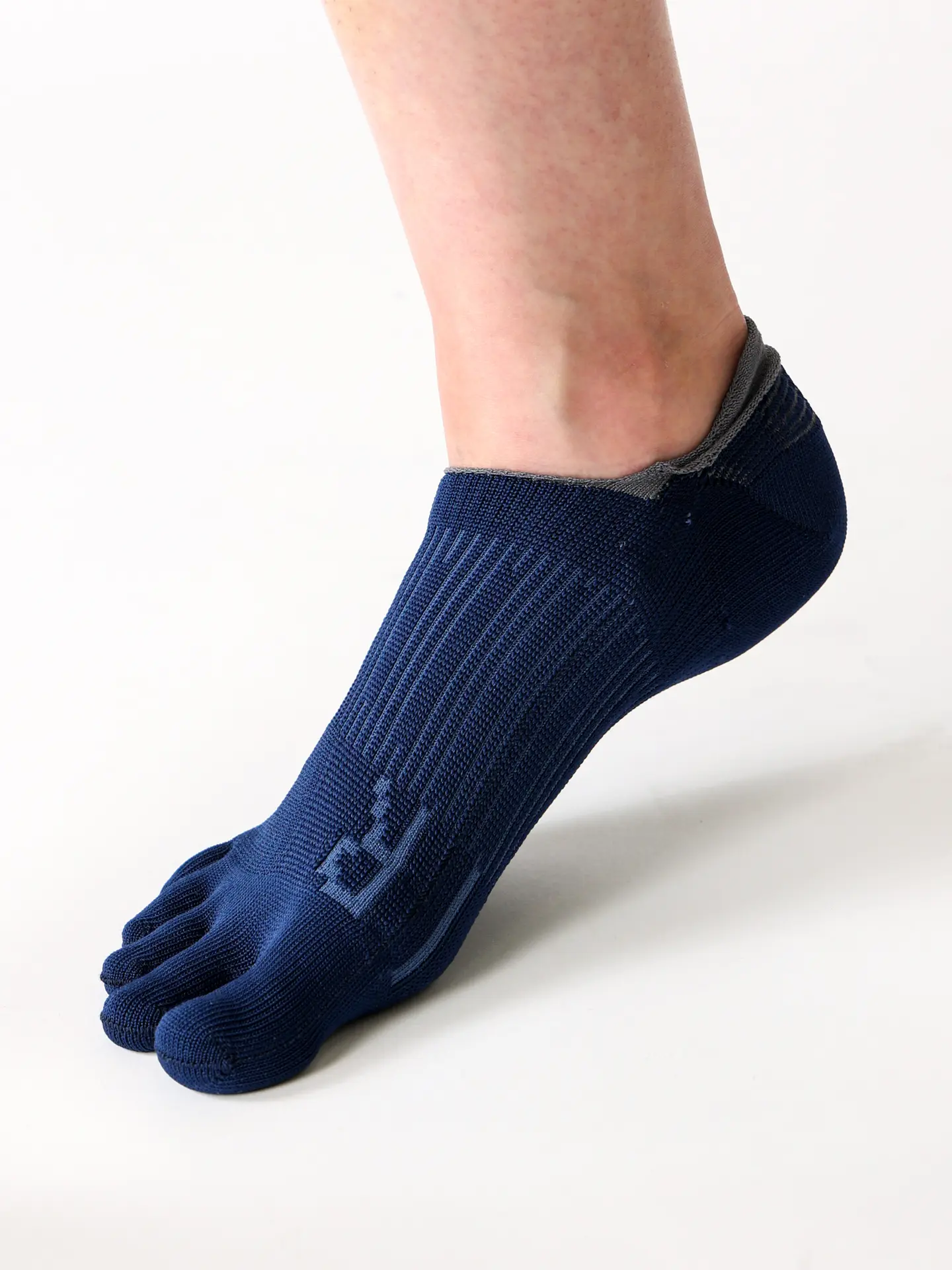 【Tabio MEN】フットパフォーマー五本指ソックス ( 062110185 ) | 靴下屋公式通販 Tabio オンラインストア