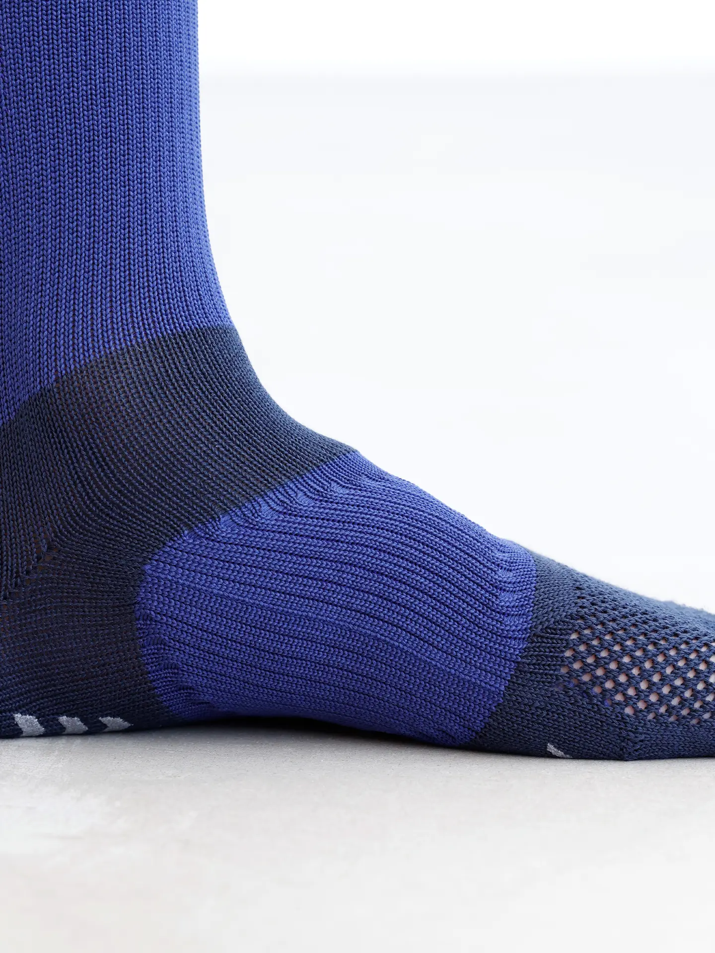 【WEB限定】レーシングラン五本指クルーソックス(Mサイズ) ( 072140054 ) | 靴下屋公式通販 Tabio オンラインストア