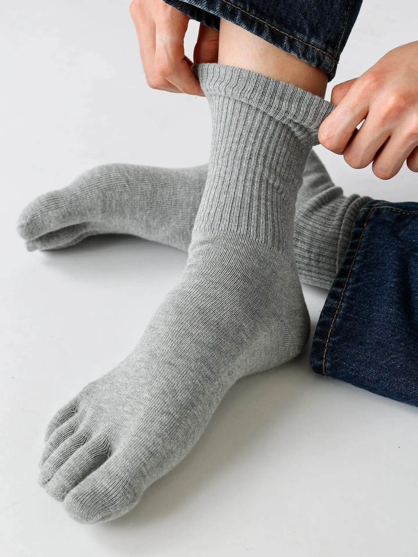 【Tabio MEN】ゴムゆるlight五本指レギュラーソックス ( 082149103 ) | 靴下屋公式通販 Tabio オンラインストア