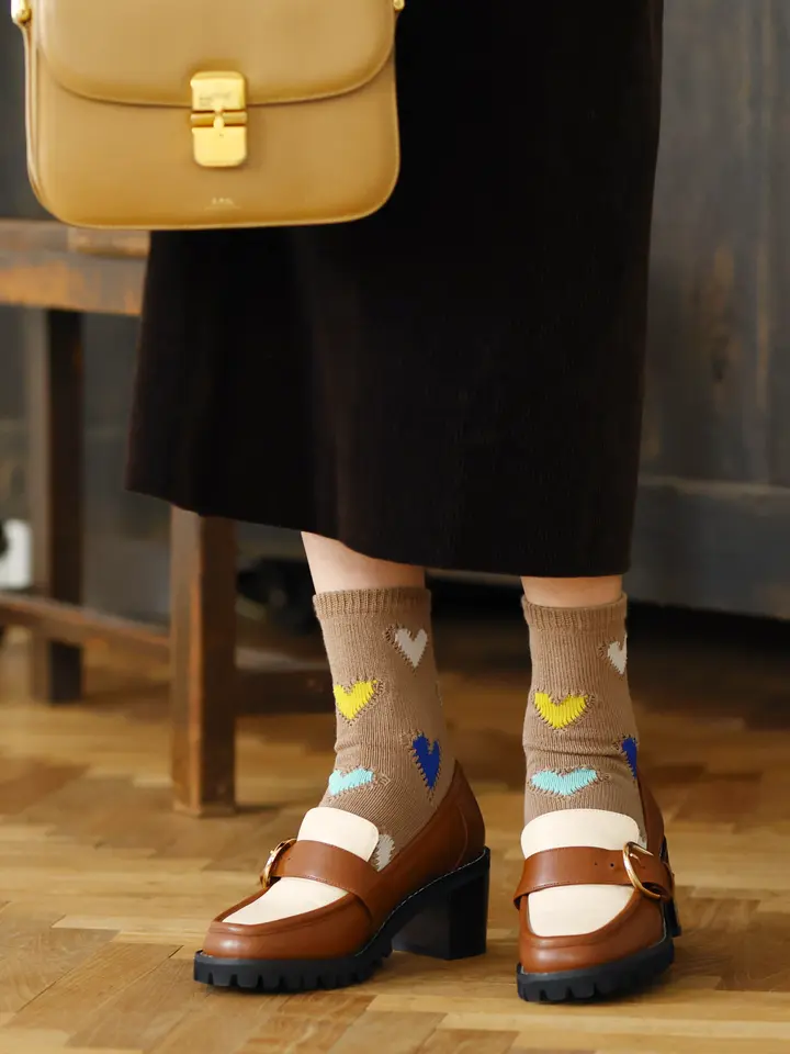 クロシェハートソックス ( 011140609 ) | 靴下屋公式通販 Tabio オンラインストア