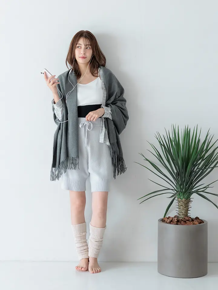 【温脚Labo】光電子×ウール ボディウォーマー ( 051000083 ) | 靴下屋公式通販 Tabio オンラインストア